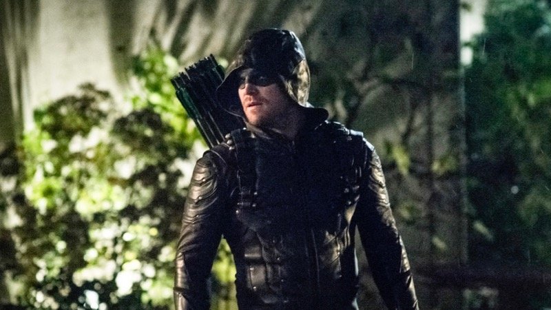 William Lands in Cayden James' Crosshairs in Arrow Photos