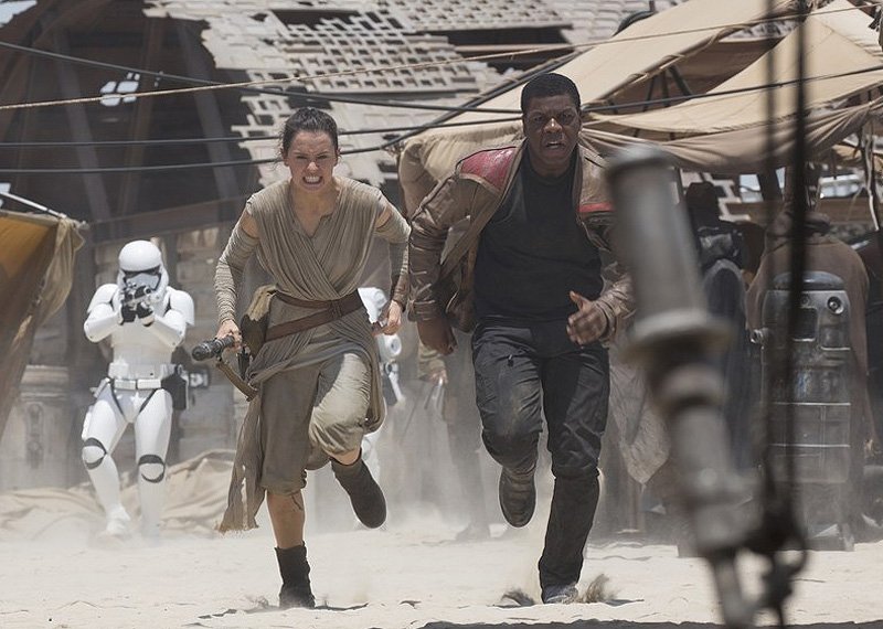 John Boyega Says Episode IX Won't Keep Finn & Rey Apart