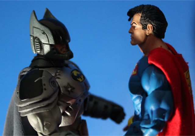 Review: Batman vs. Predator Convention-Exclusive Figure Set