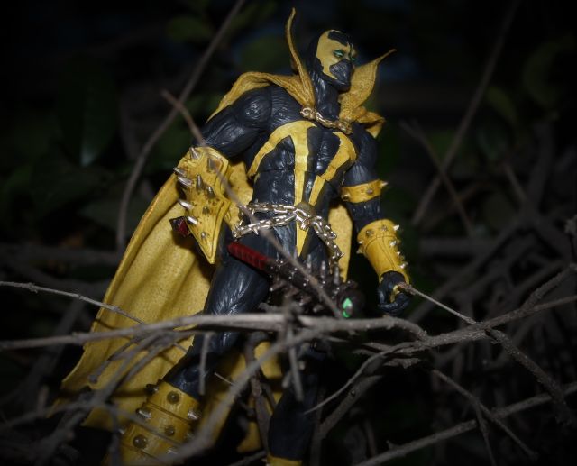 Toy Review: Gold, Commando 12-Inch, and Mandarin Spawn