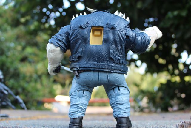 Toy Review: Spawn Figures Are Back, Bigger Than Before