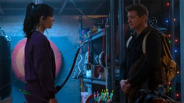 Hawkeye Producer Teases the Show's "Christmas Spirit"