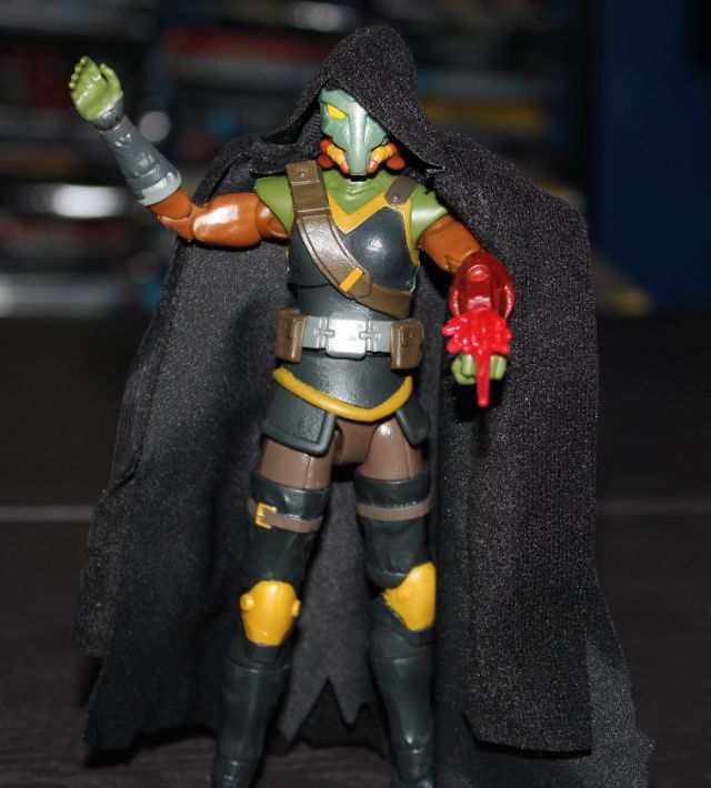 Toy Review: Masters of the Universe Masterverse Andra and Stinkor