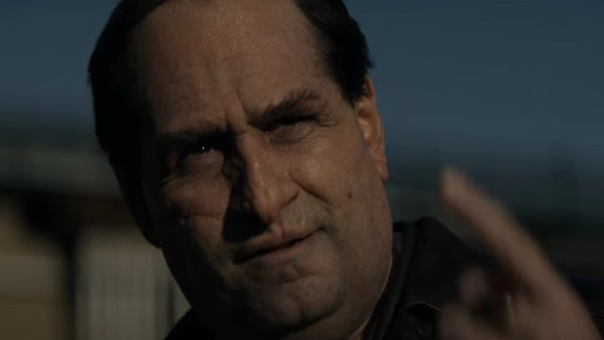 Early Teaser For The Penguin Sets Up Oswald Cobblepot's Return