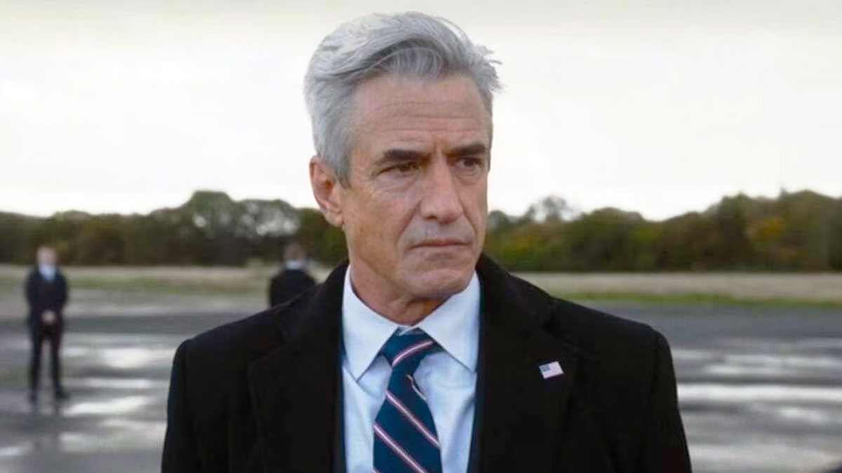 President Ellis Sits Down with WHIH - SuperHeroHype.com