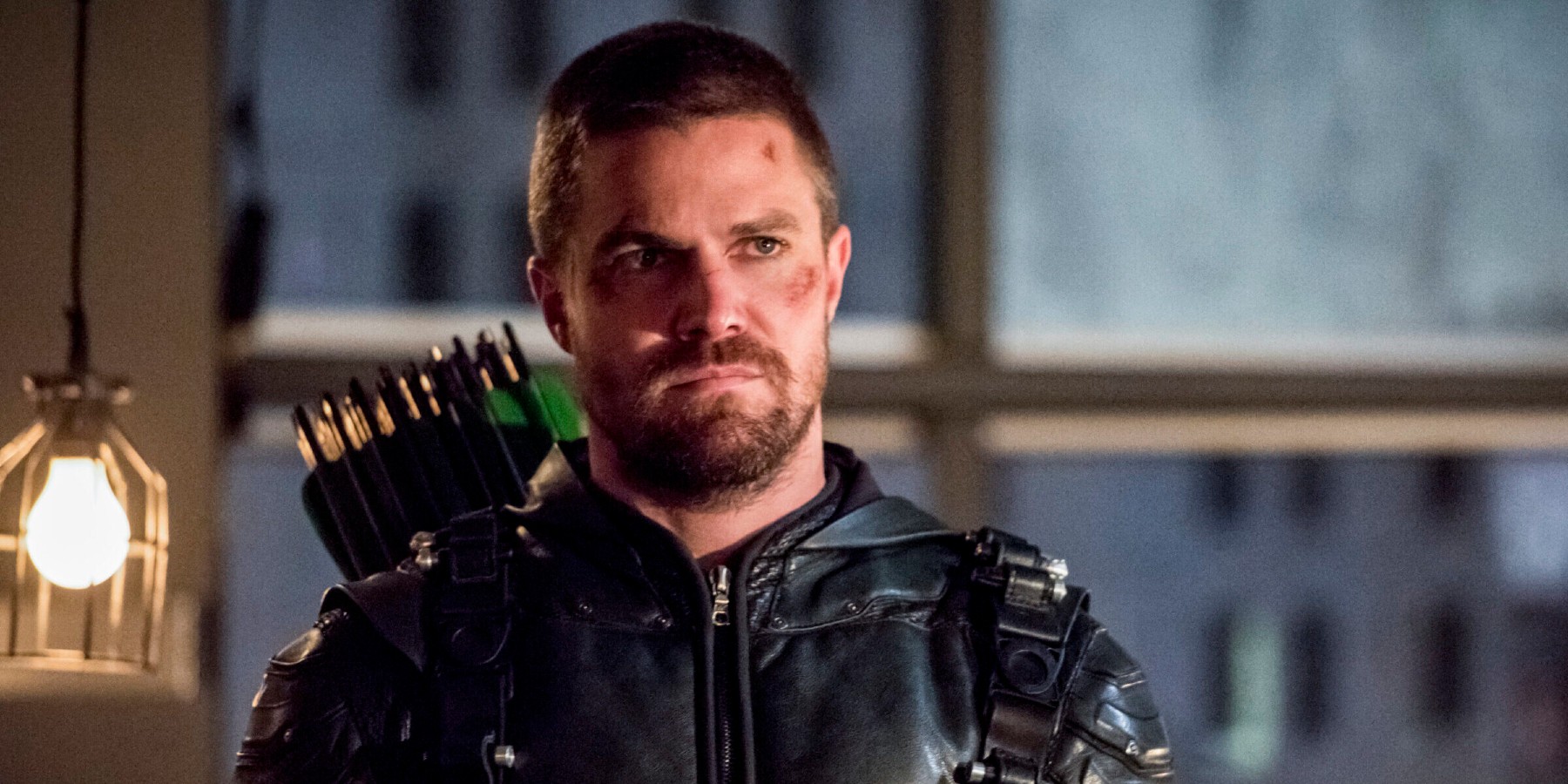 Stephen Amell Joins SAG/AFTRA Picket in NYC