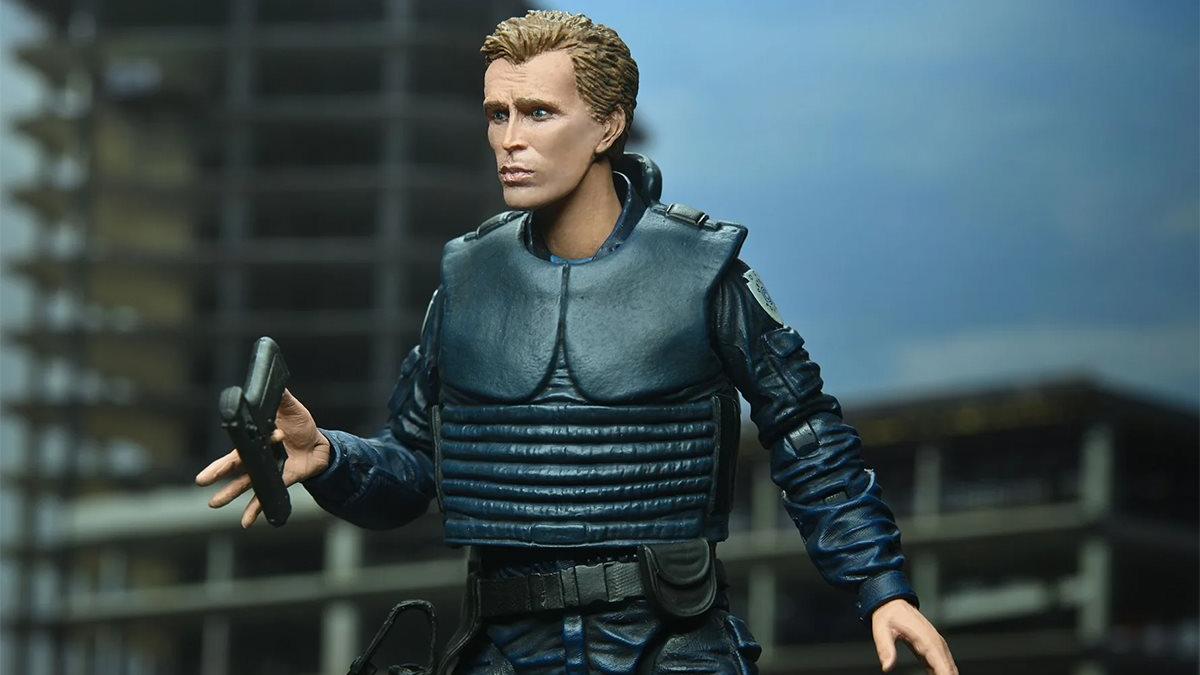 Regular Edition NECA RoboCop Alex Murphy Figure Now Available