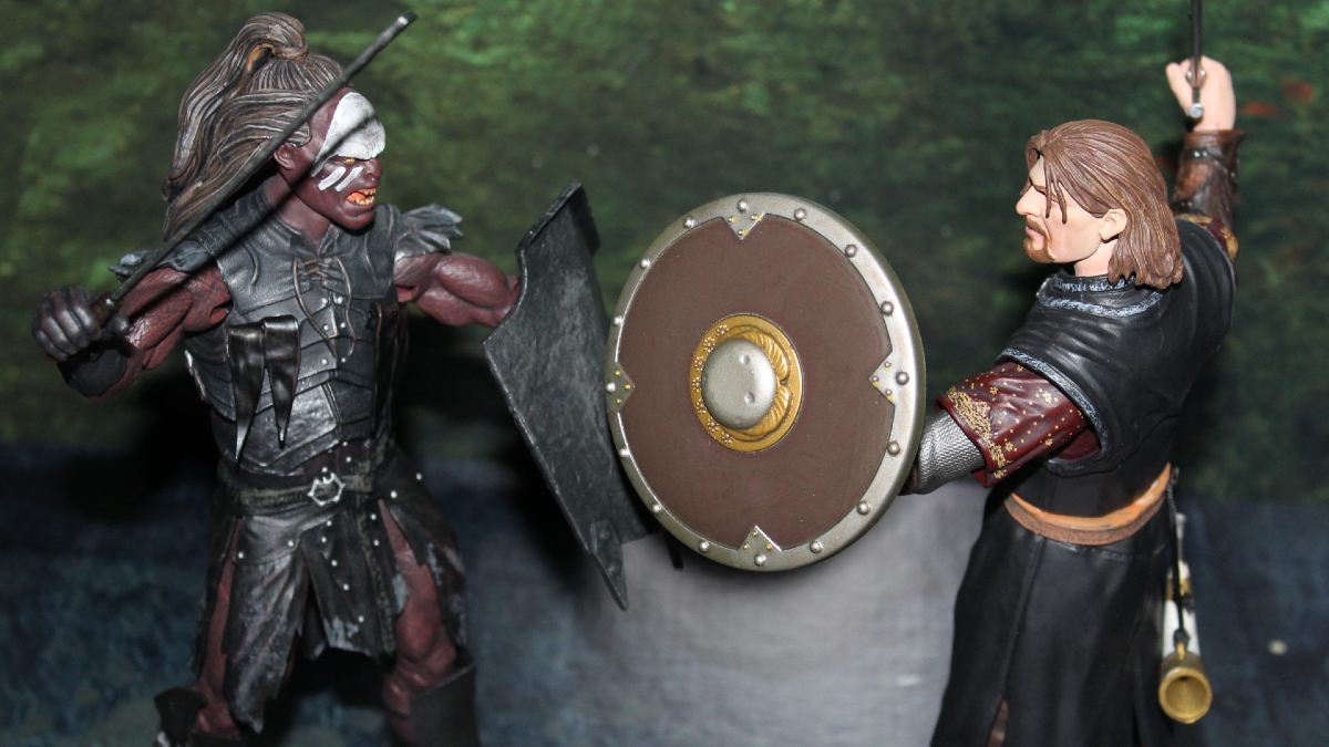 Diamond Select Lord of the Rings Boromir and Lurtz Toy Review