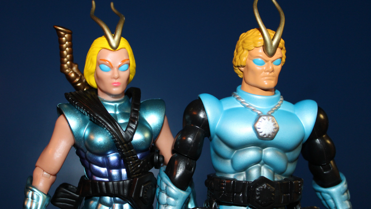 Toy Review: Sectaurs Dargon and Stellara by the Nacelle Company