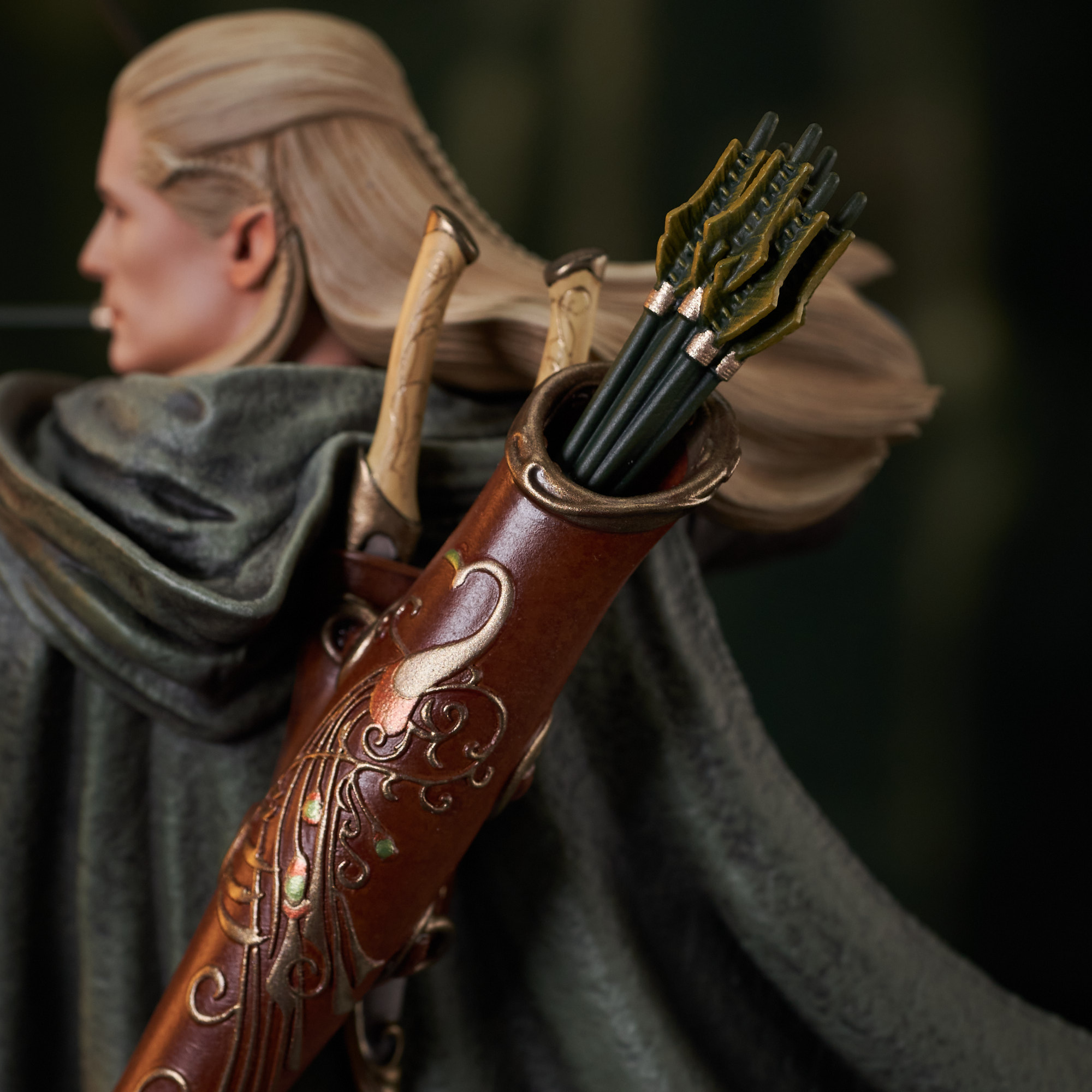 First Look: Diamond Select Lord of the Rings Legolas Diorama