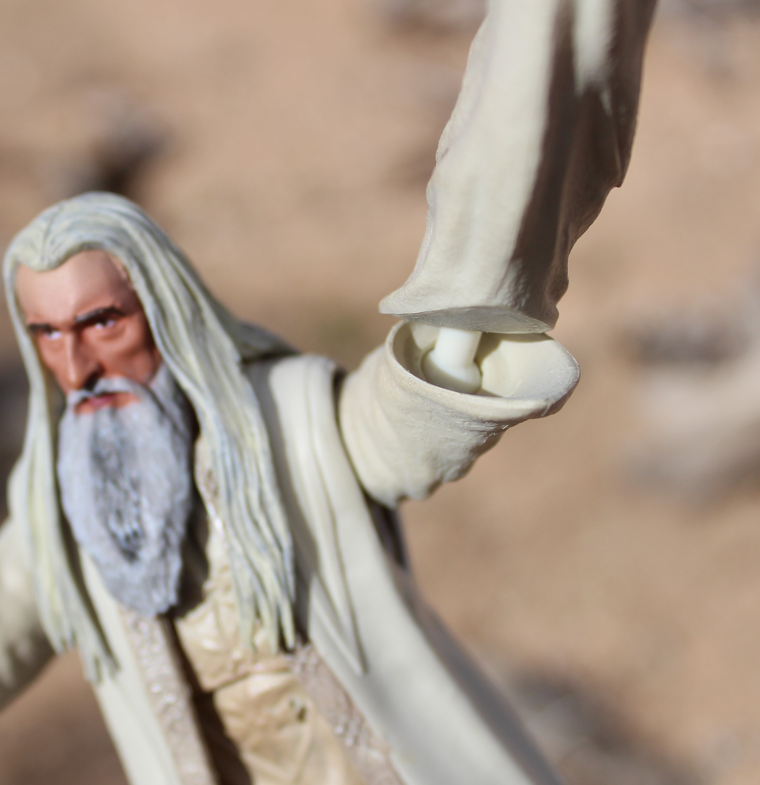Diamond Lord of the Rings Samwise and Saruman Figures Review