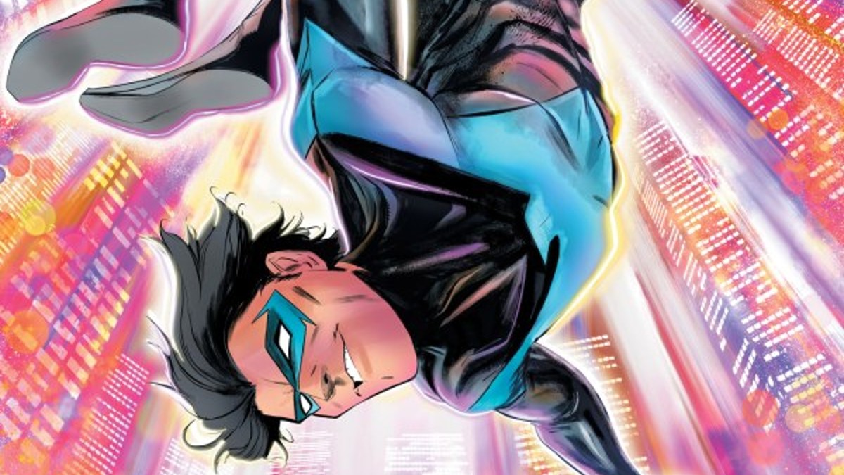 Another Titans Set Photo Shows Front of Nightwing's Costume