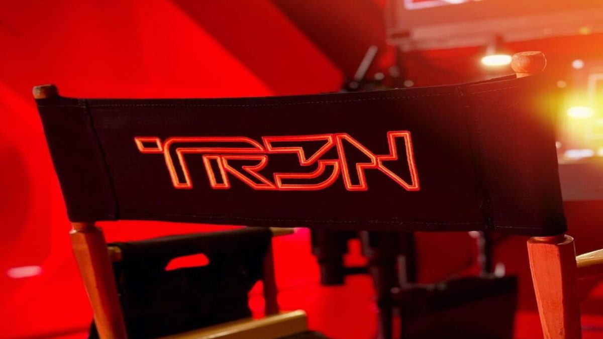 Tron 3: Cameron Monaghan Praises Ares’ Visual Effects and Set Design ...