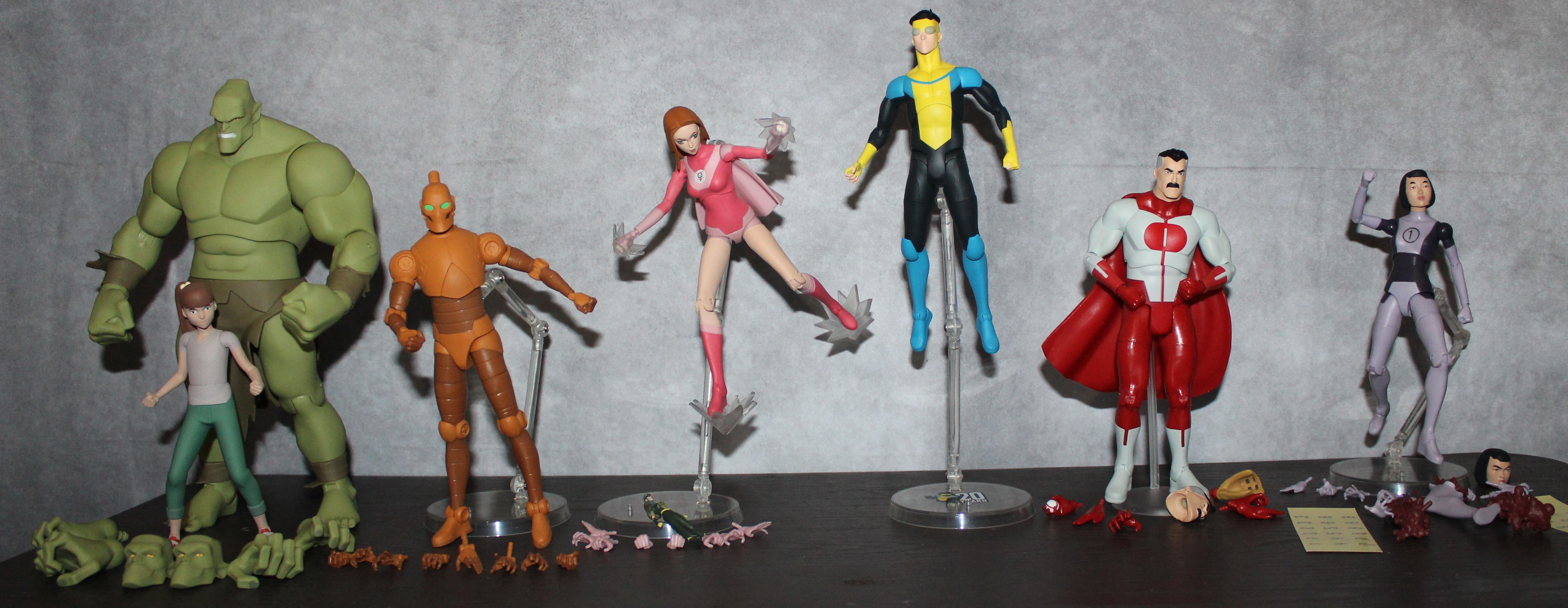 Invincible Figures by Diamond Select: Toy Review