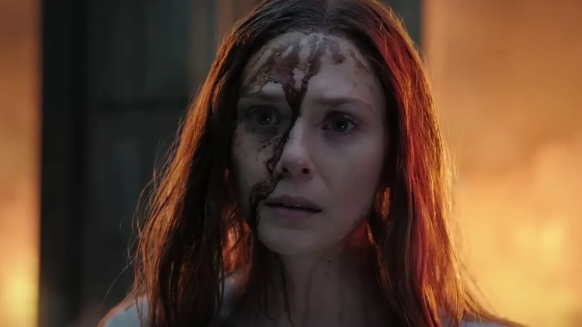 Elizabeth Olsen Talks Scarlet Witch Return & How Marvel Gives ...