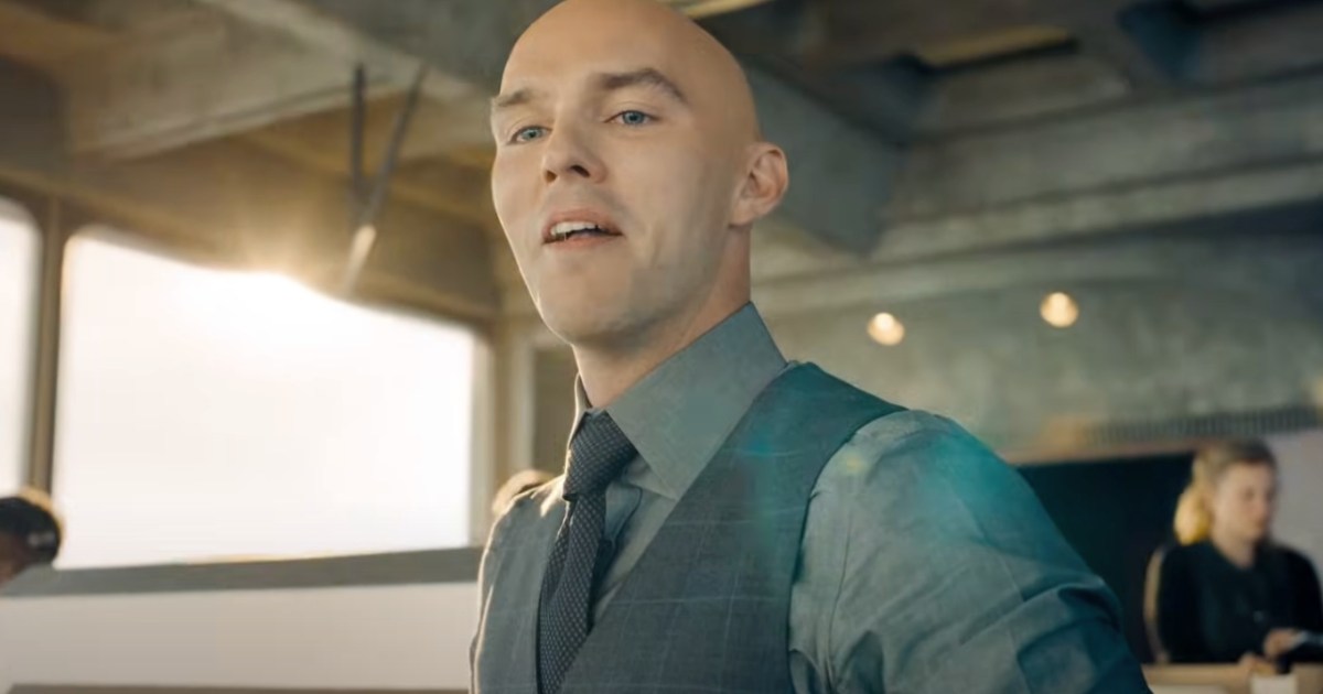 Superman DCU Toys Reveal Lex Luthor’s Suit & a Baby - Comic Book Movies ...