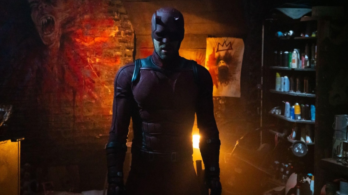 Daredevil & Jessica Jones Reunite in Born Again Season 2 Set Photos ...