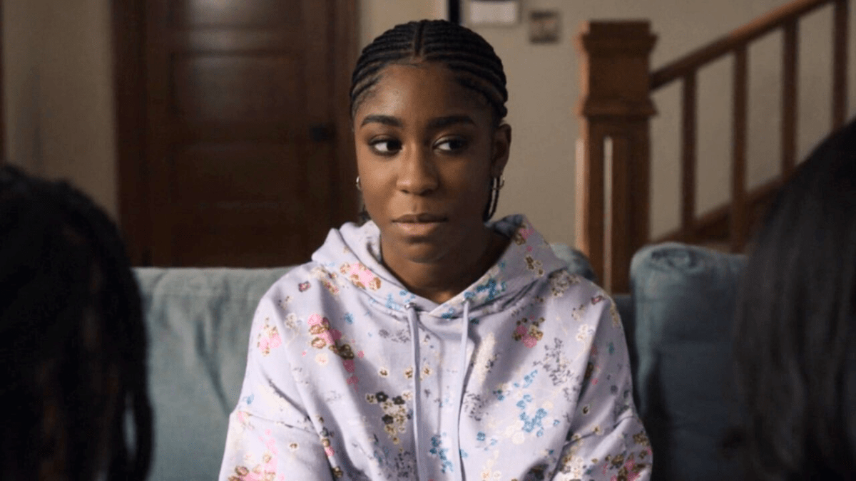 Who Is Natalie in Ironheart? Riri Williams’ AI Explained - Comic Book ...
