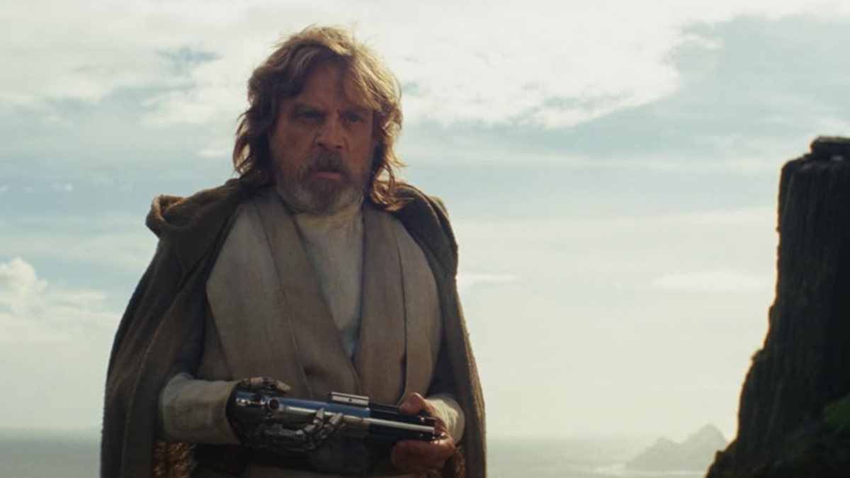 Star Wars' Mark Hamill Reveals Unused Tragic Backstory for Luke ...