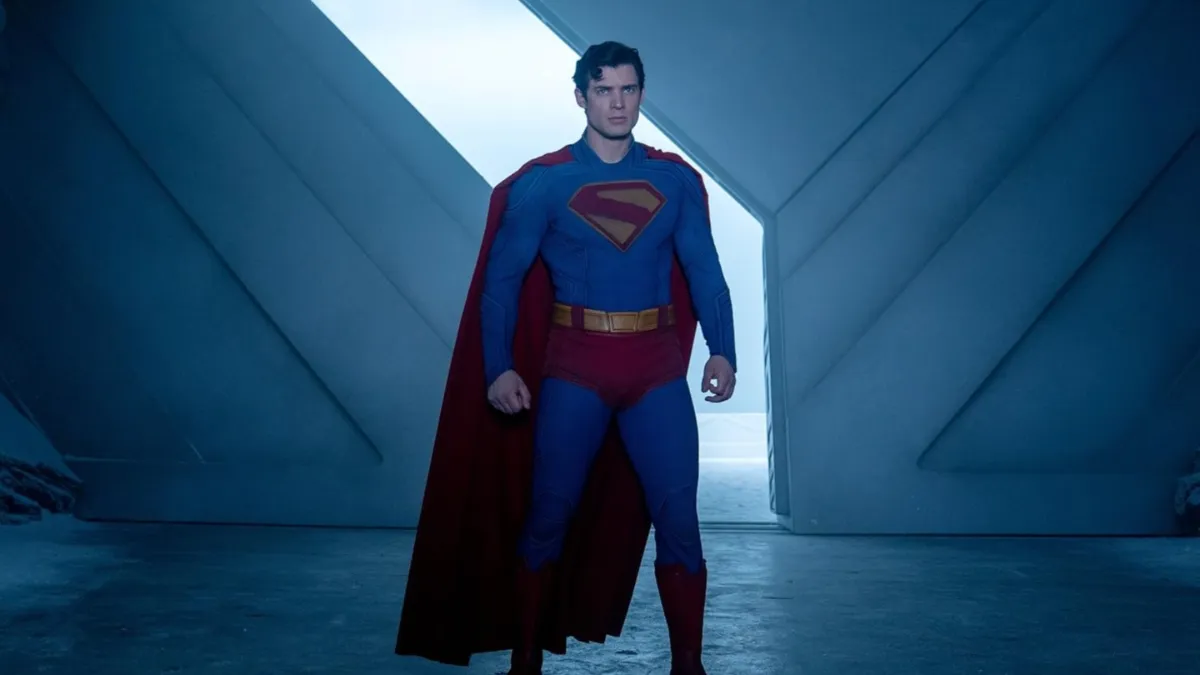 Why David Corenswet’s Superman Wears Trunks & Henry Cavill Didn’t ...