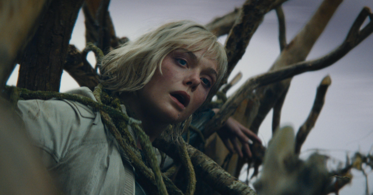 Predator: Badlands Director Explains Alien Easter Egg From the Trailer