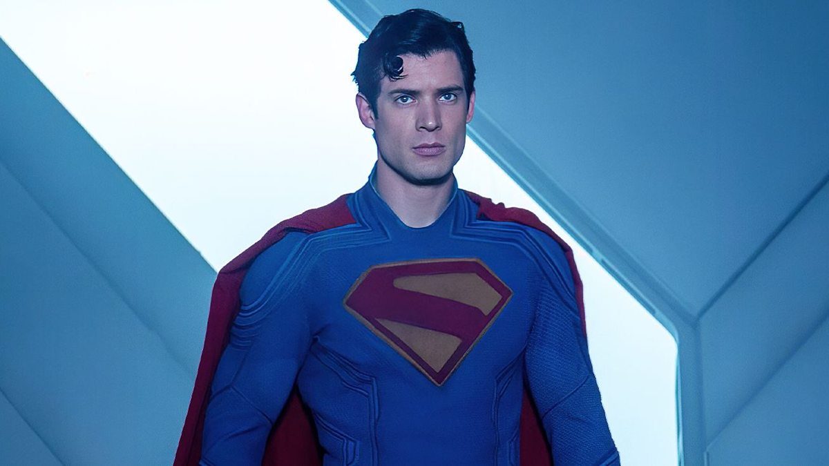 Superman’s David Corenswet Teases DCU Love Triangle - Comic Book Movies ...