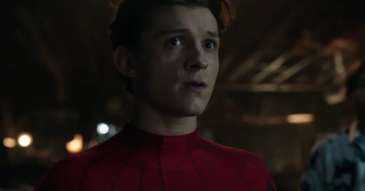 Fans Lose Their Minds Over Spider-Man’s AI Tank Chase Scene With Hulk ...