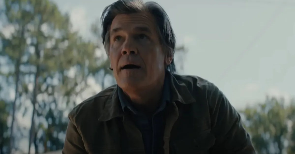 Weapons: What Does the Floating Gun in the Sky Mean? - Comic Book ...