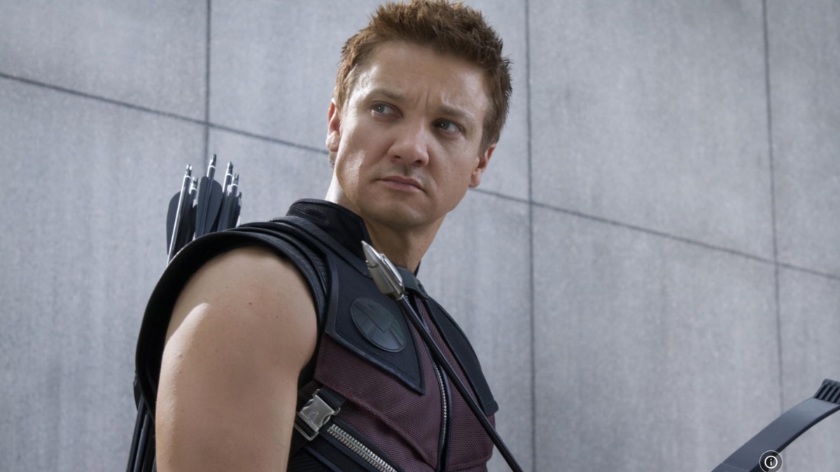 Hawkeye S Jeremy Renner Talks First Movie After Near Death Accident