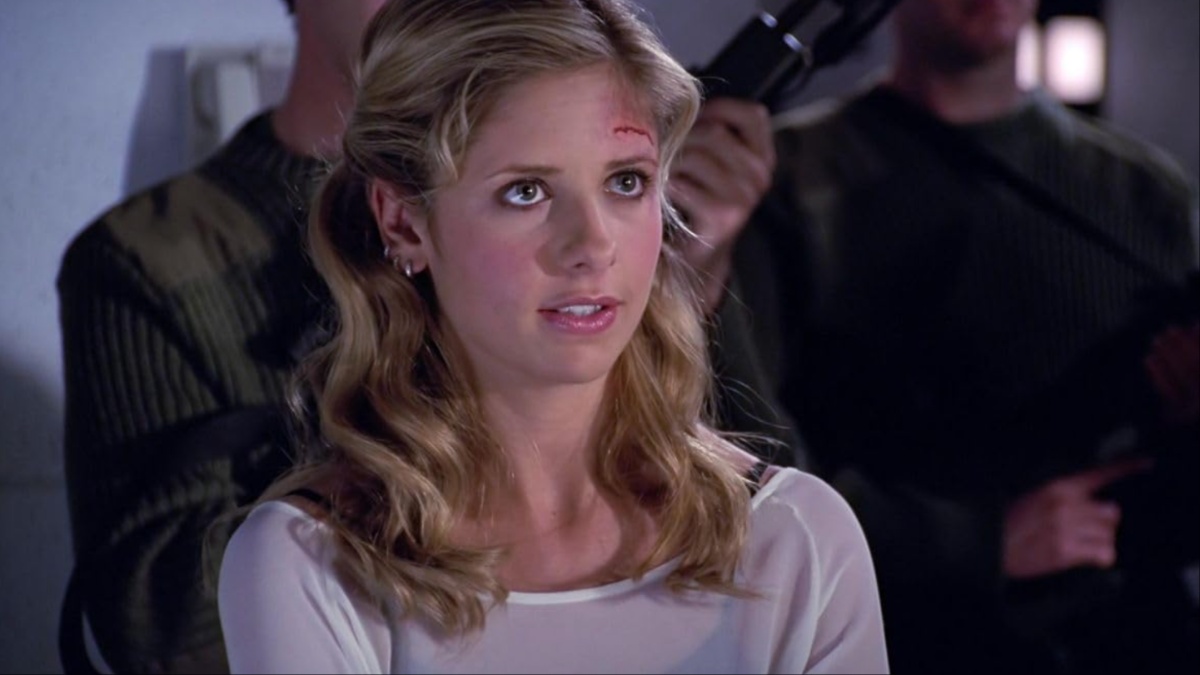 Sarah Michelle Gellar Explains Hulu’s Buffy the Vampire Slayer Isn’t a ...
