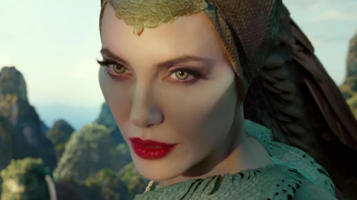 Maleficent 2 Director on if He’ll Return to Direct Part 3 - Comic Book ...