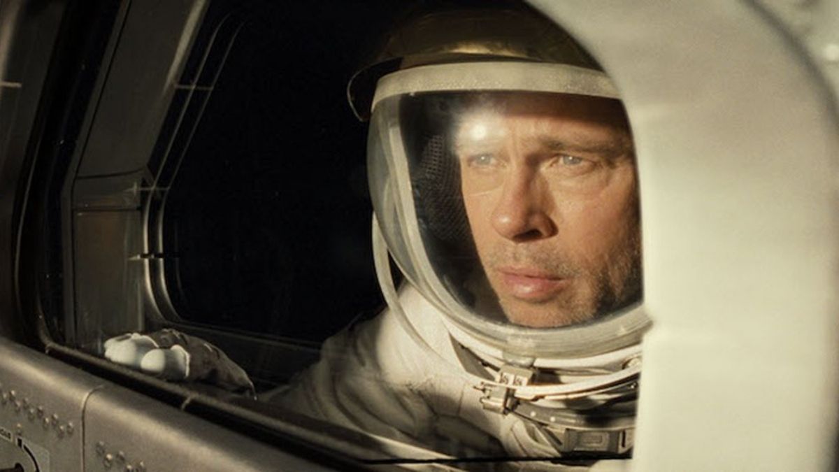 Underrated Brad Pitt Sci-Fi Space Movie Coming to Peacock Soon - Comic ...