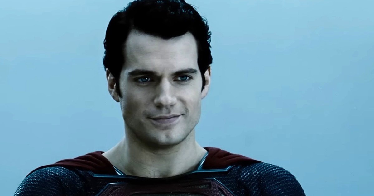 Henry Cavill Returns as Superman in New Photo From Justice League ...