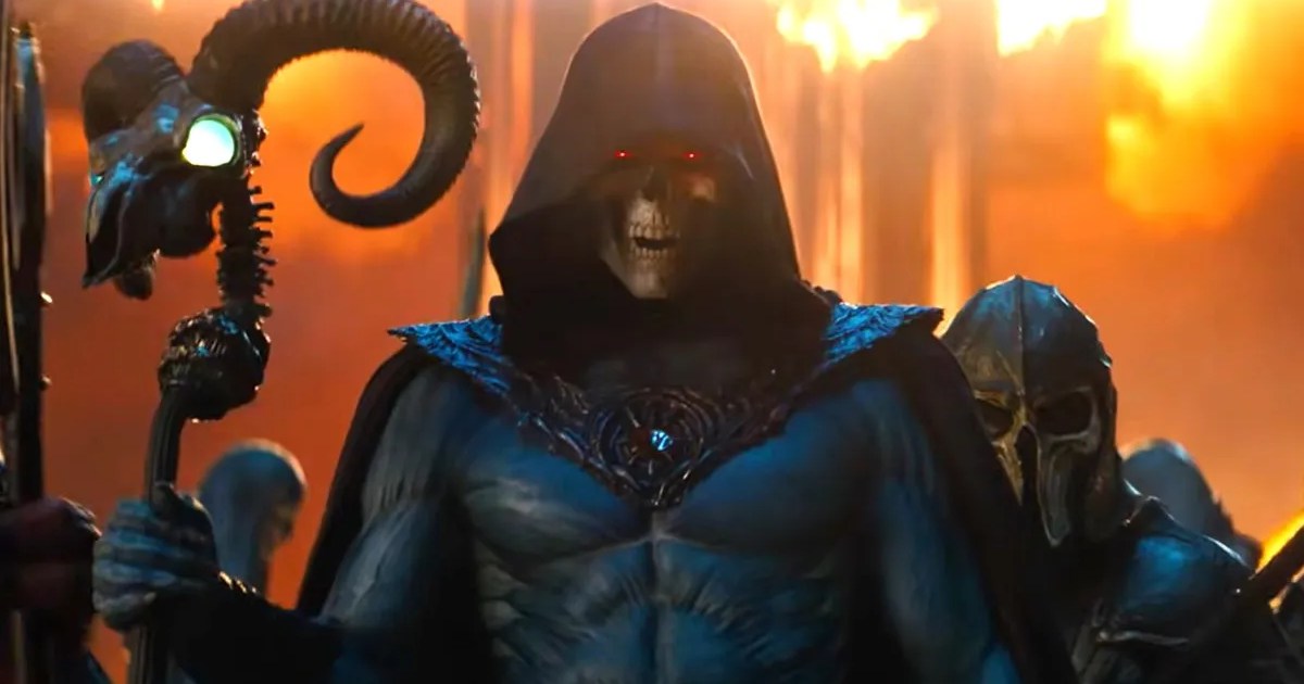 Masters of the Universe’s Epic Skeletor Popcorn Bucket & He-Man Merch ...