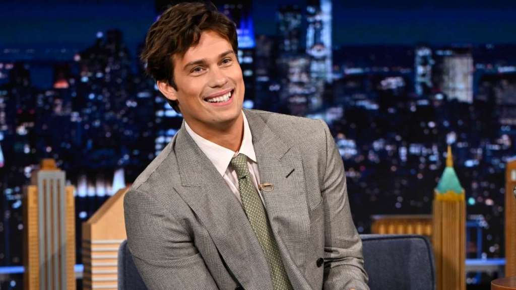 He-Man Star Nicholas Galitzine Was ‘Pooping A-Lot,’ Reveals Why - Comic ...