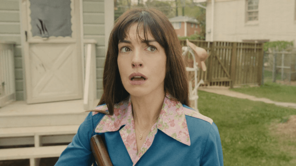 The End of Oak Street: How Anne Hathaway’s Dinosaur Movie Differs From ...