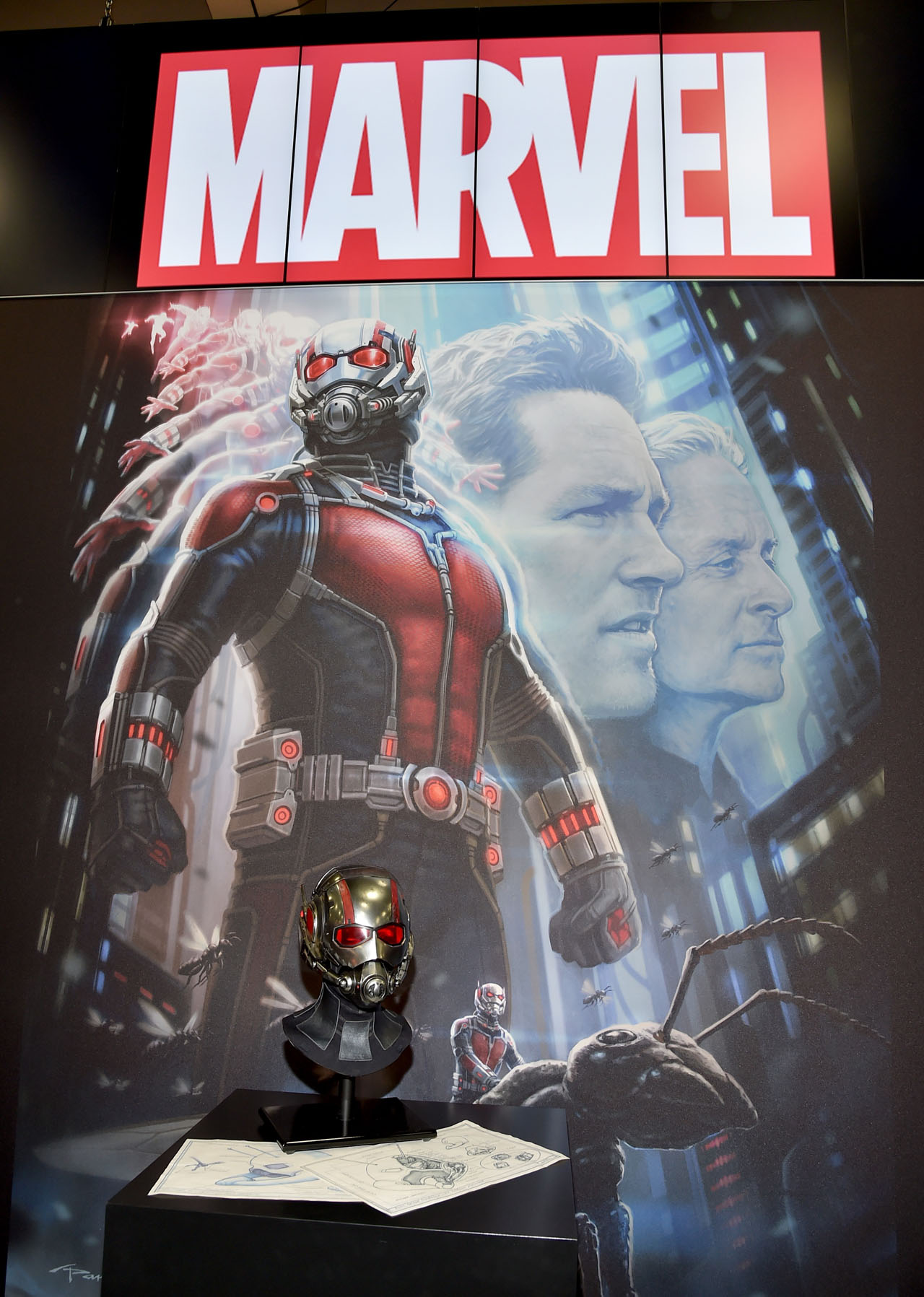 Comic-Con: Avengers: Age of Ultron and Ant-Man Cast Videos and Photos ...