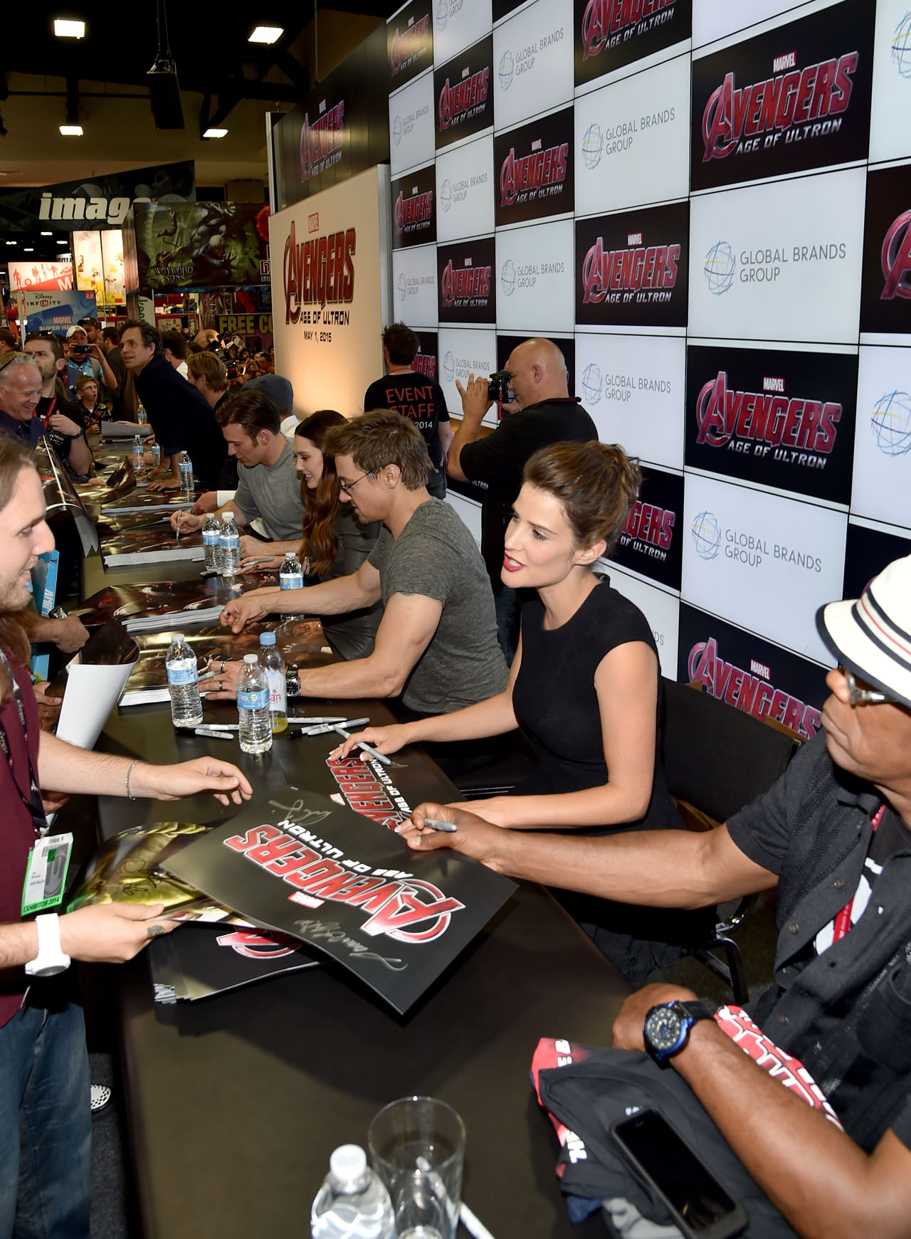 Comic-Con: Avengers: Age of Ultron and Ant-Man Cast Videos and Photos ...