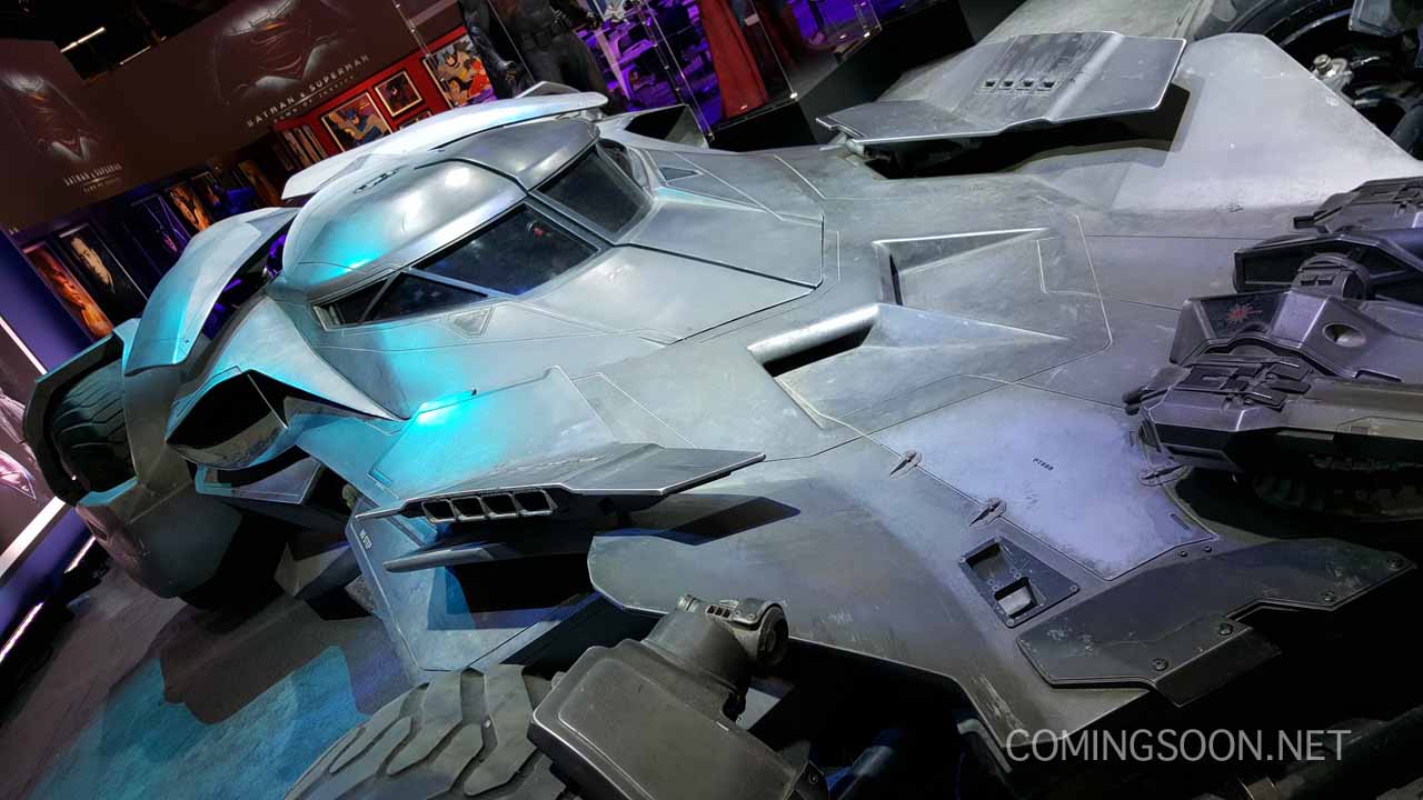 The Batman v Superman Batmobile Pulls Into Licensing Expo 2015! - Comic ...