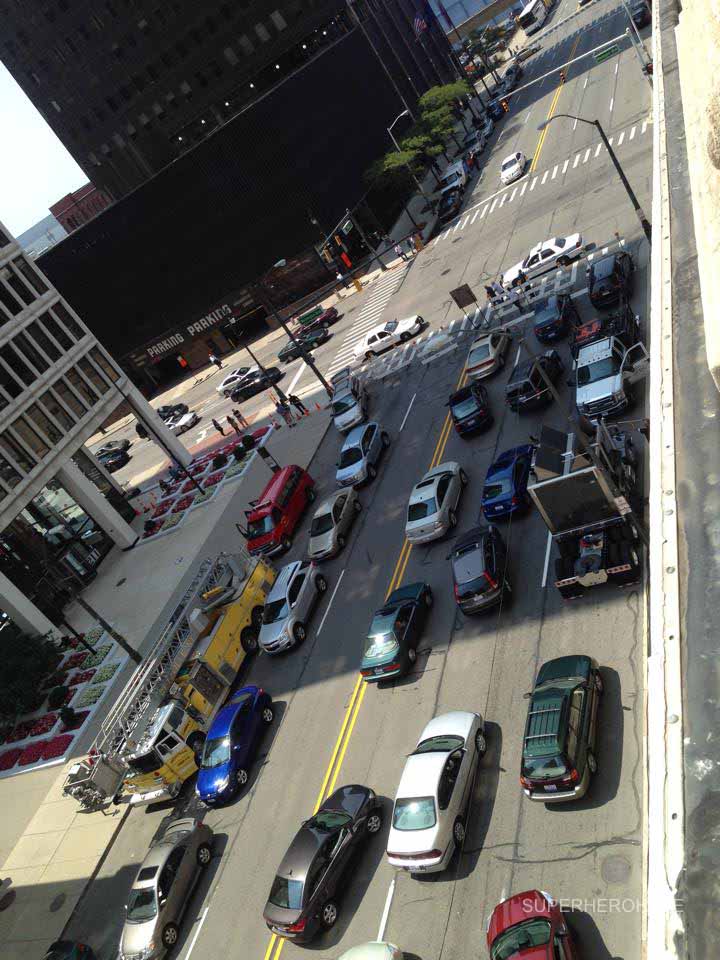 Batman v Superman: More Videos and Photos from the Detroit Set - Comic ...