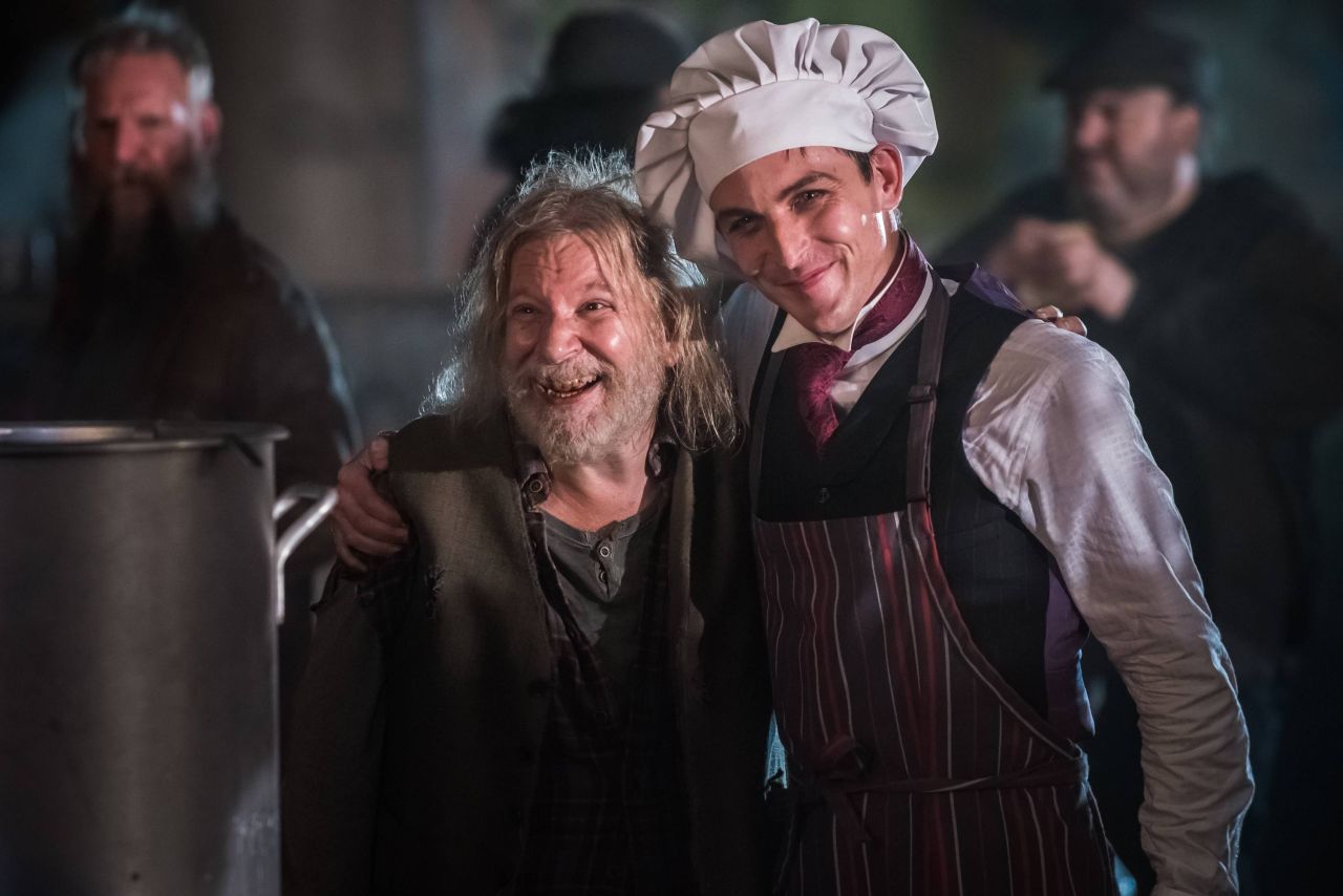 Chef Penguin and the Return of Nygma in Gotham Episode 3.05 Photos