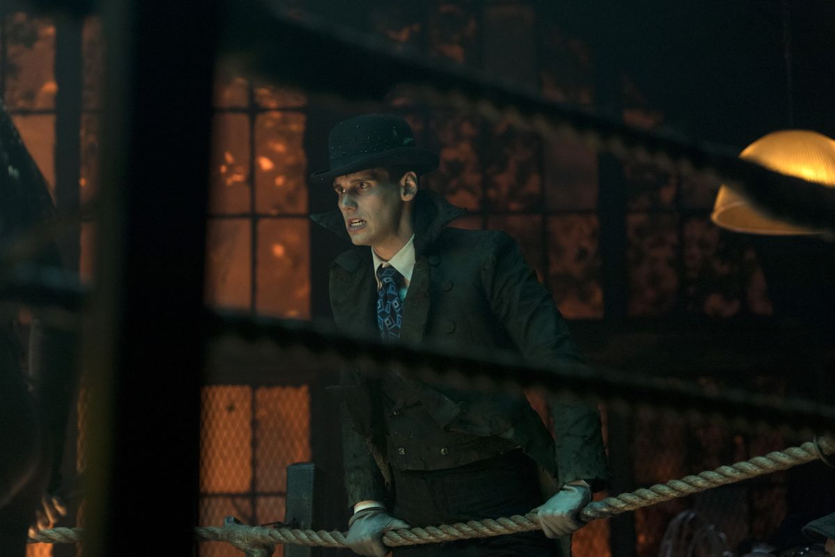 Gotham Episode 4.09 Promo: Let Them Eat Pie