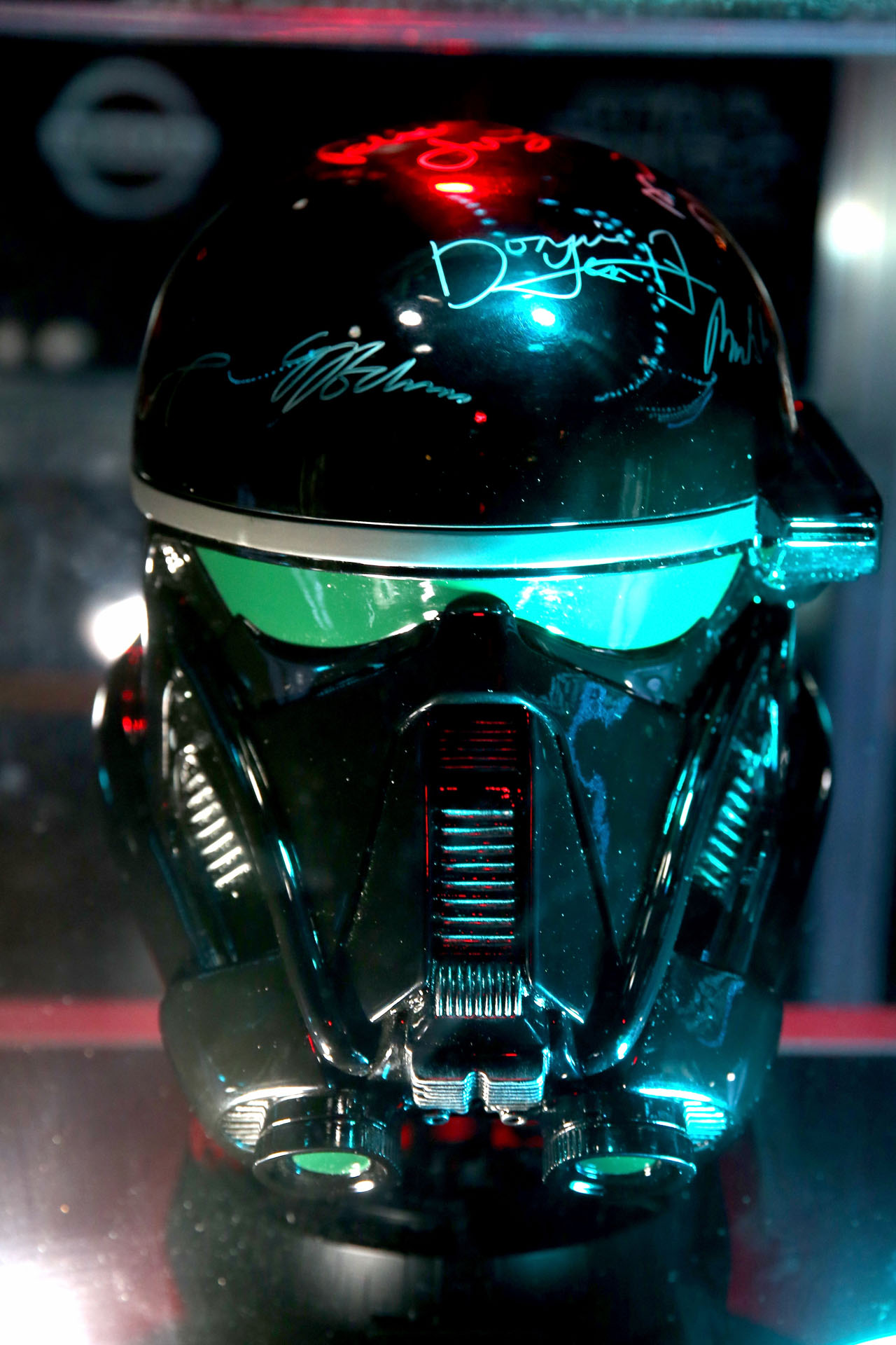 Rogue One World Premiere and After Party Photos!