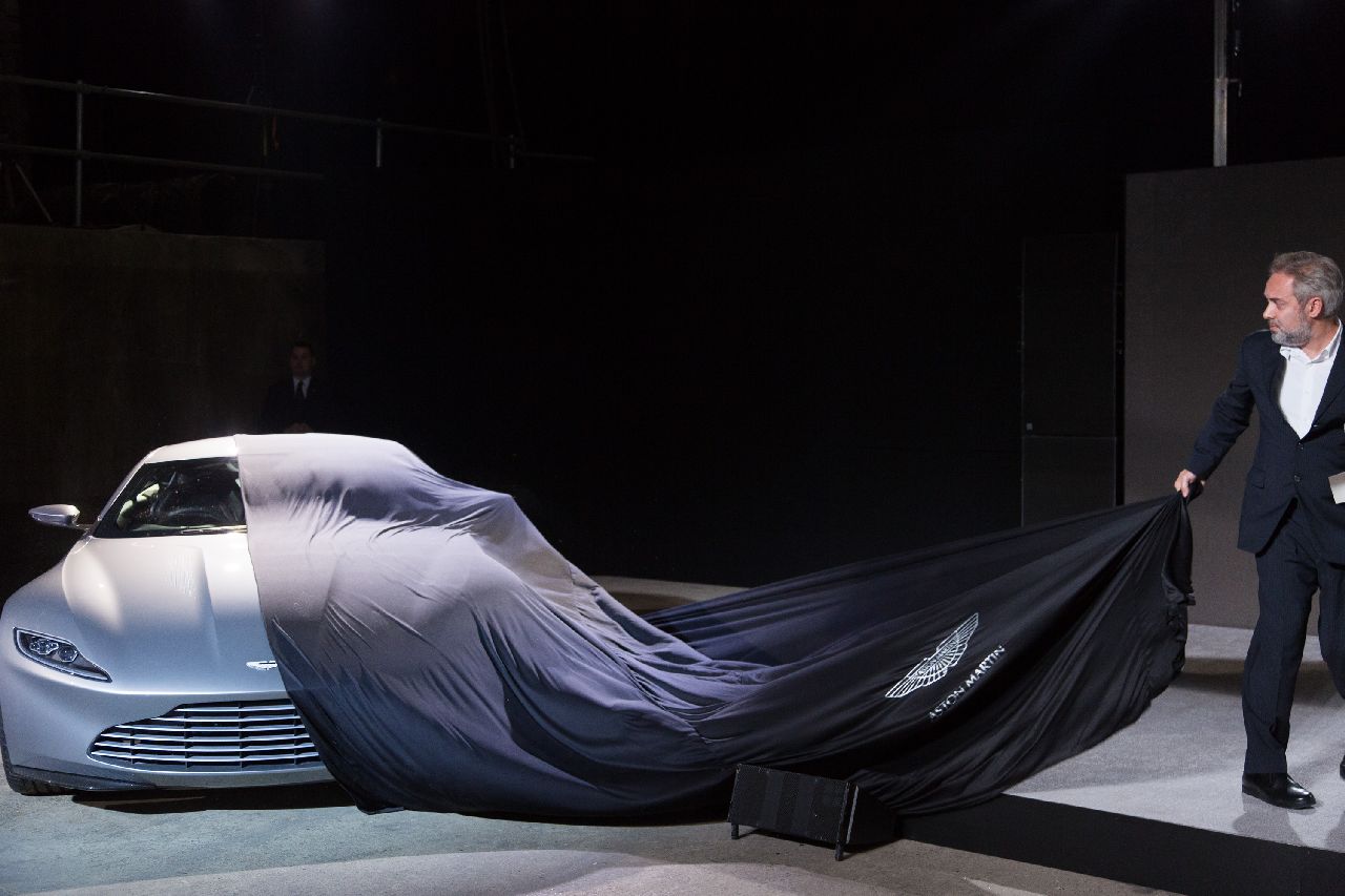 Check Out Over 40 Images from the Bond 24 Spectre Announcement! - Comic ...