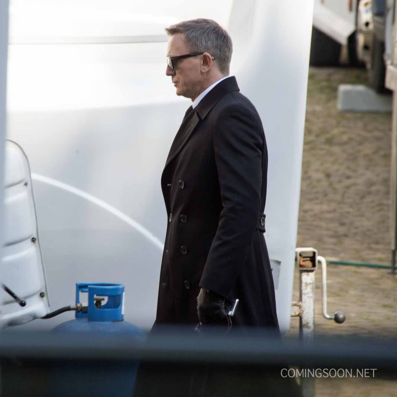Daniel Craig and Monica Bellucci Spotted on the Spectre Set - Comic ...