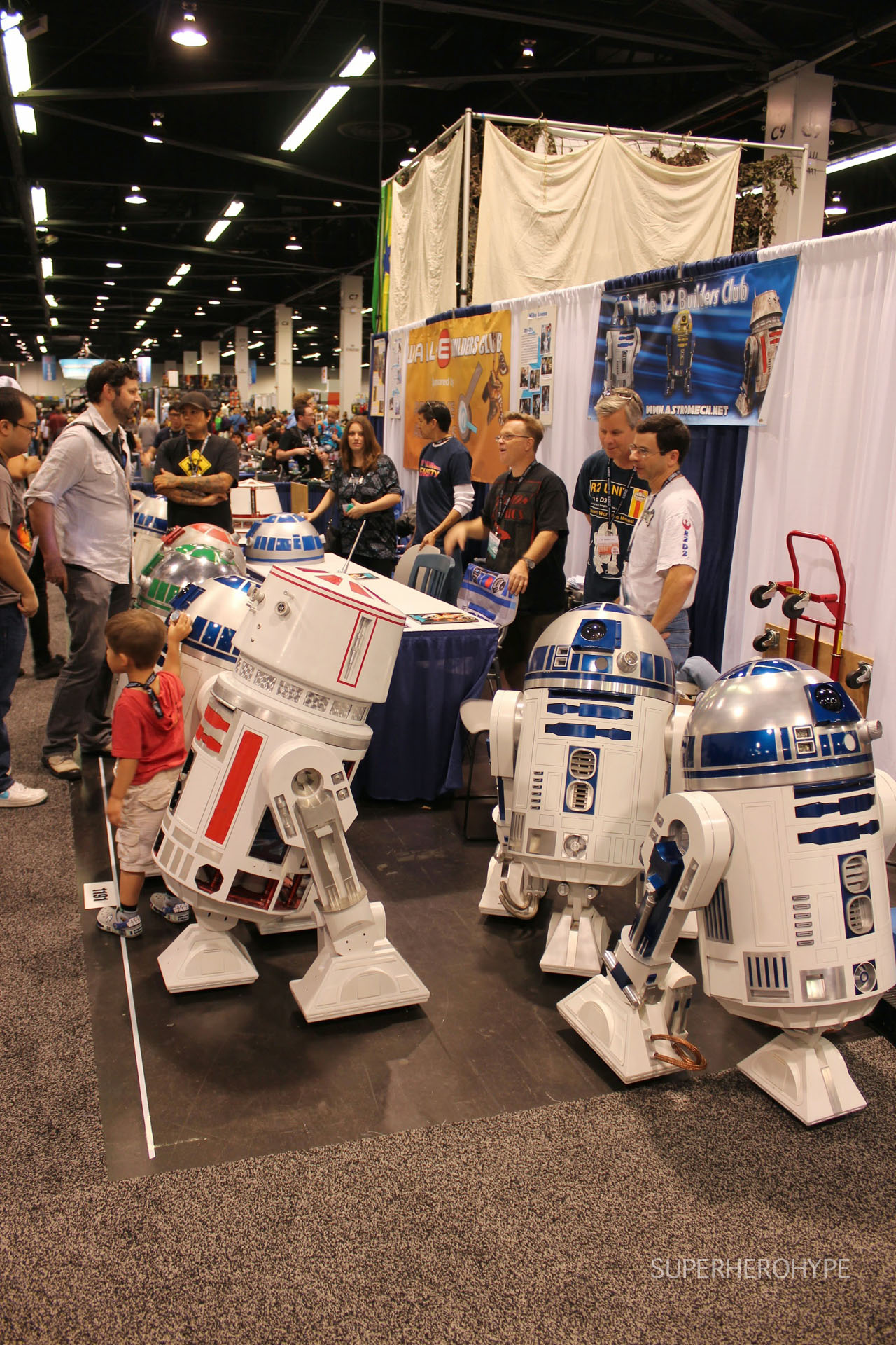 100 More Photos From WonderCon 2014! - Comic Book Movies and Superhero ...